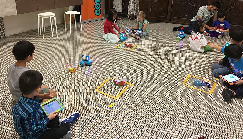 Rudolph the Robot Christmas Time Coding Fun at Ilham Gallery (December ...